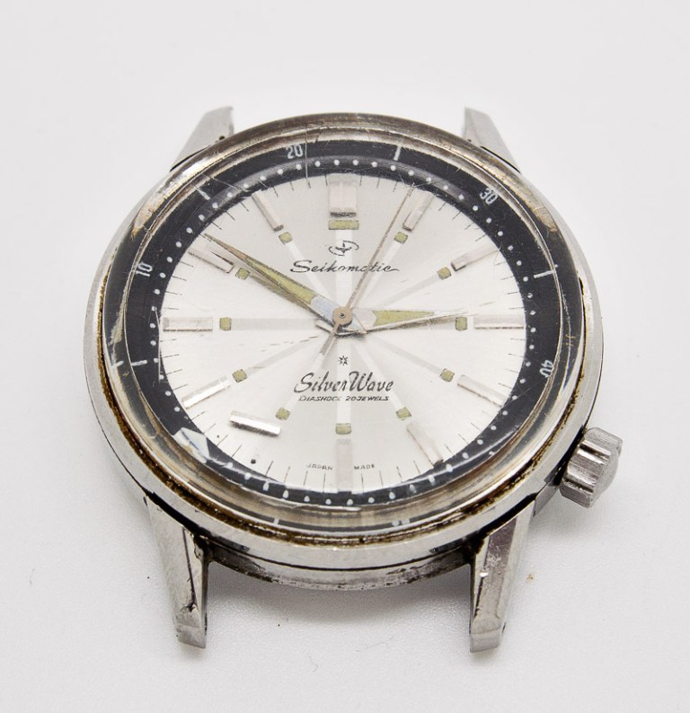 The birth of the Seiko diver’s watch: The Seikomatic Silver Wave ...