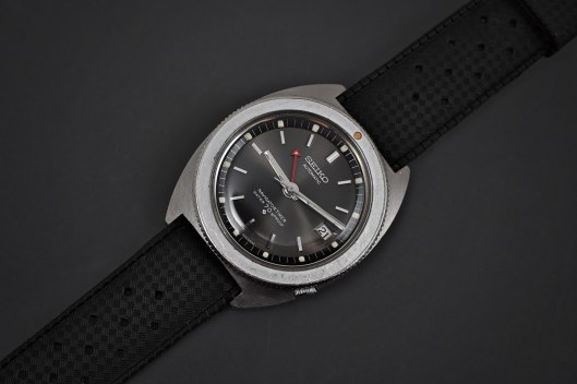 A ghost bezel Seiko Navigator Timer 6117-8000 from 1969 | Adventures in ...