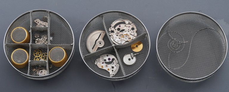 A Grand Seiko 5646-7000 from June 1970: the third generation automatic ...