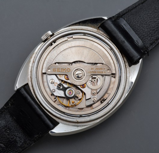 A Grand Seiko 5646-7000 from June 1970: the third generation automatic ...